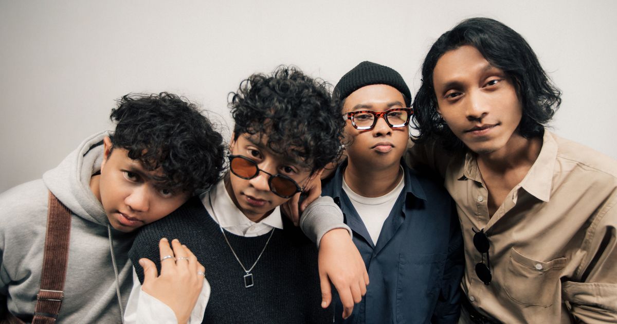 COLDIAC Berbunga-bunga Dalam Single FOREVER