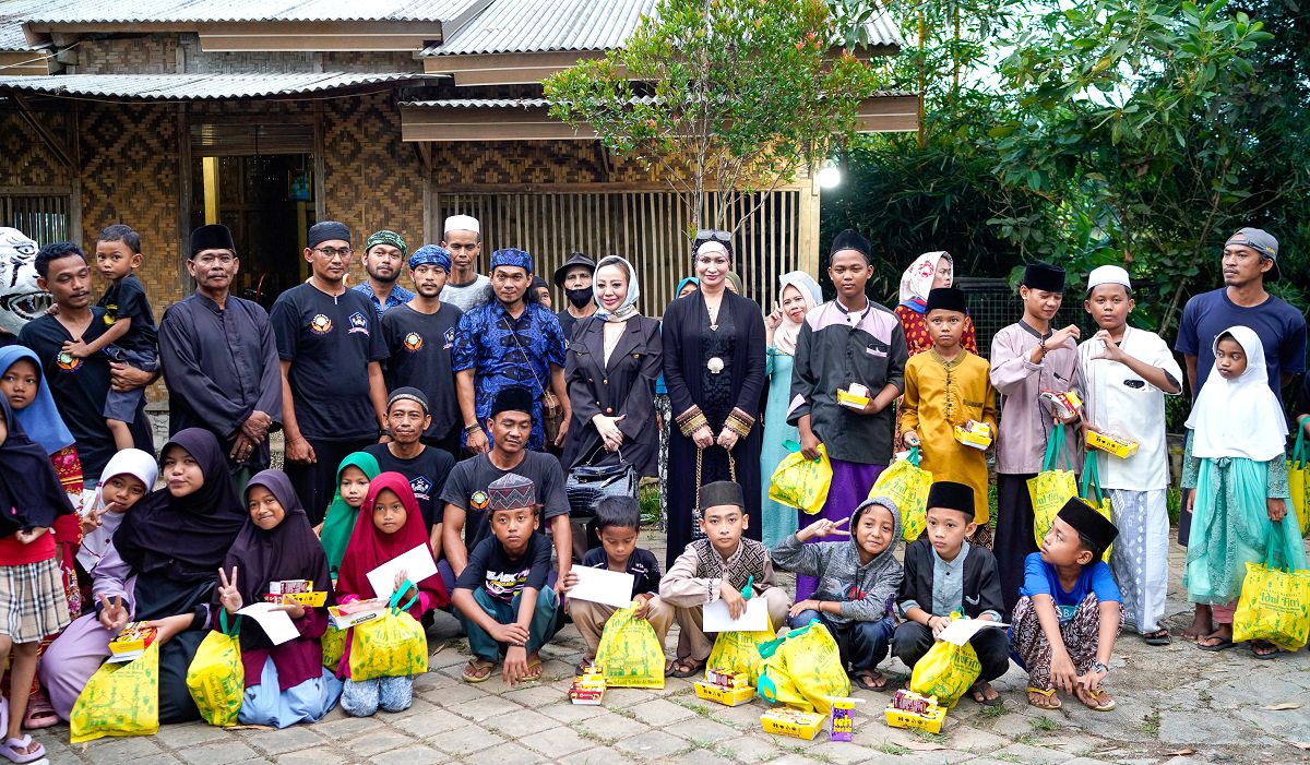 Padepokan Cakra Buana Jadi Tempat Wulan Sadeva Bareng Sally Joelly Buka ...
