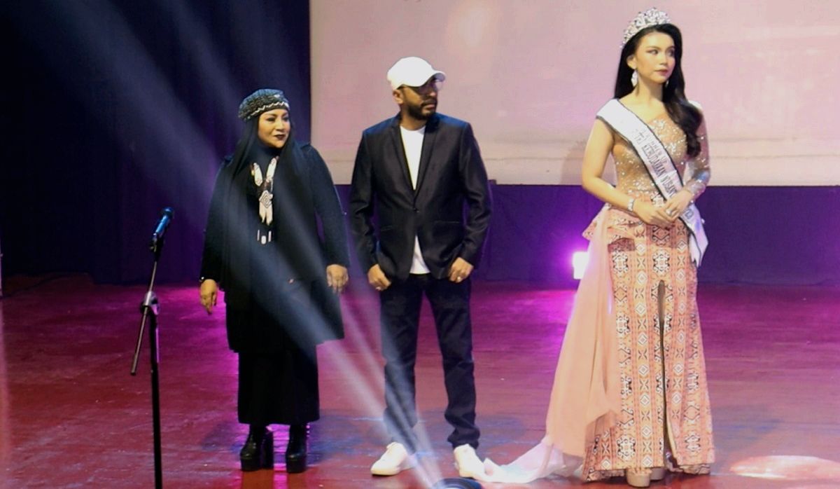 Ada Peran Bunda Kasih Di Suksesnya Festival Model Batik Indonesia (FMBI ...