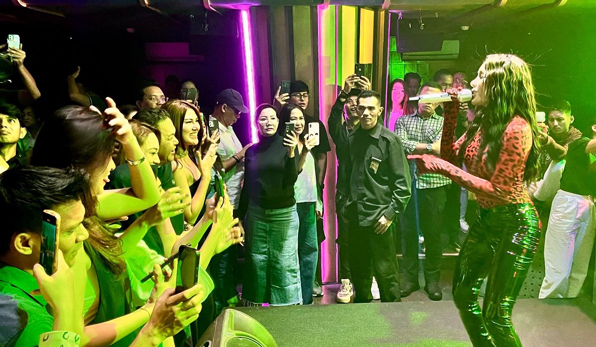 Zen Karaoke & Lounge Hadirkan ZENTASTIC NIGHT Nikita Mirzani Jadi ...