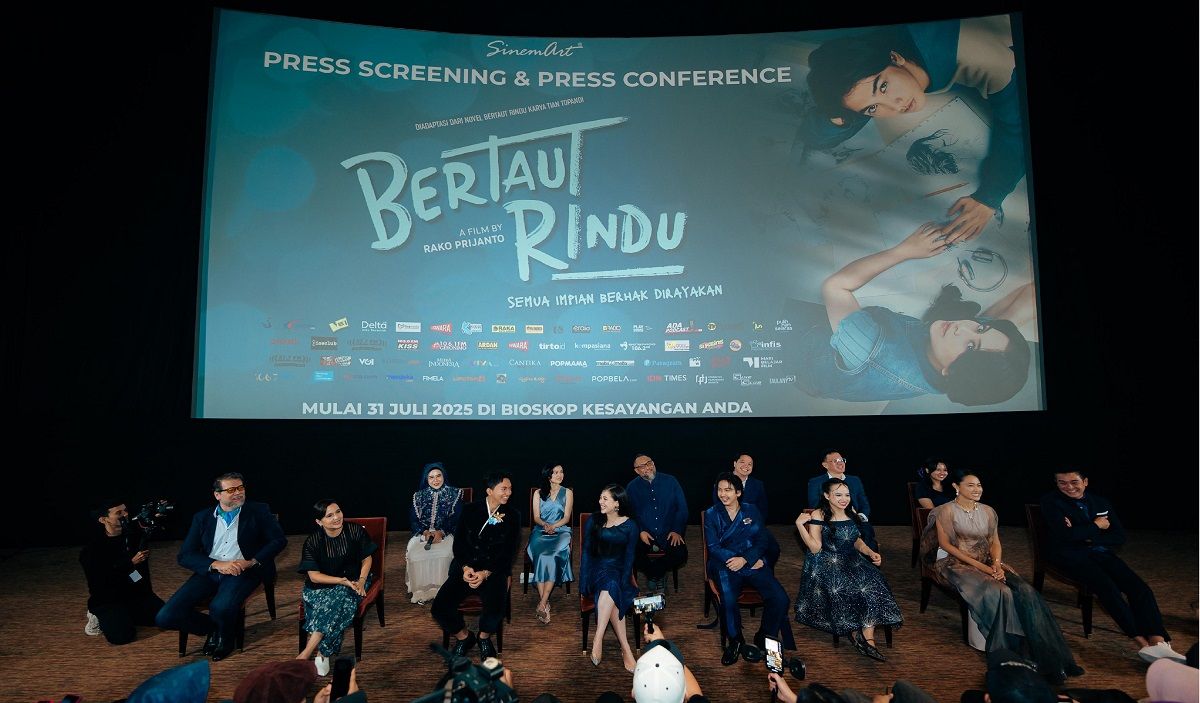 Gala Premiere Film Bertaut Rindu Hadirkan Nuansa Prom Night, Ajak Penonton Bernostalgia dan ...
