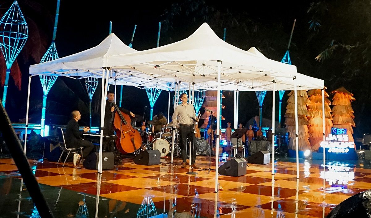 Jazz Gunung Ijen 2025 : Kevin Yosua Trio & Fabien Mary Hangatkan Malam Dingin Banyuwangi