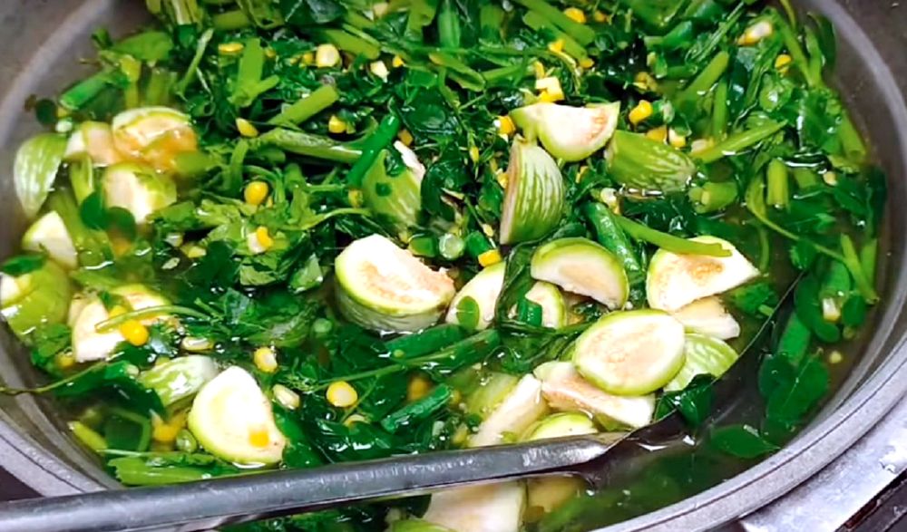 Kapurung Kuliner Khas Sulawesi Selatan Segar Menggoda