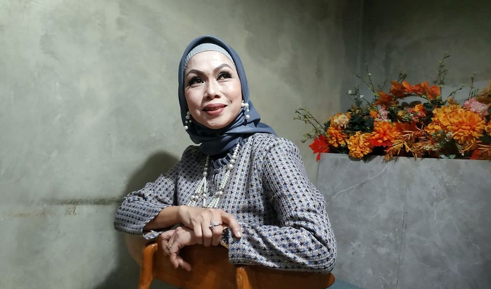 Lady Rocker Tia Veres Lebih Adem Di Mini Album Marhaban Ya Ramadhan