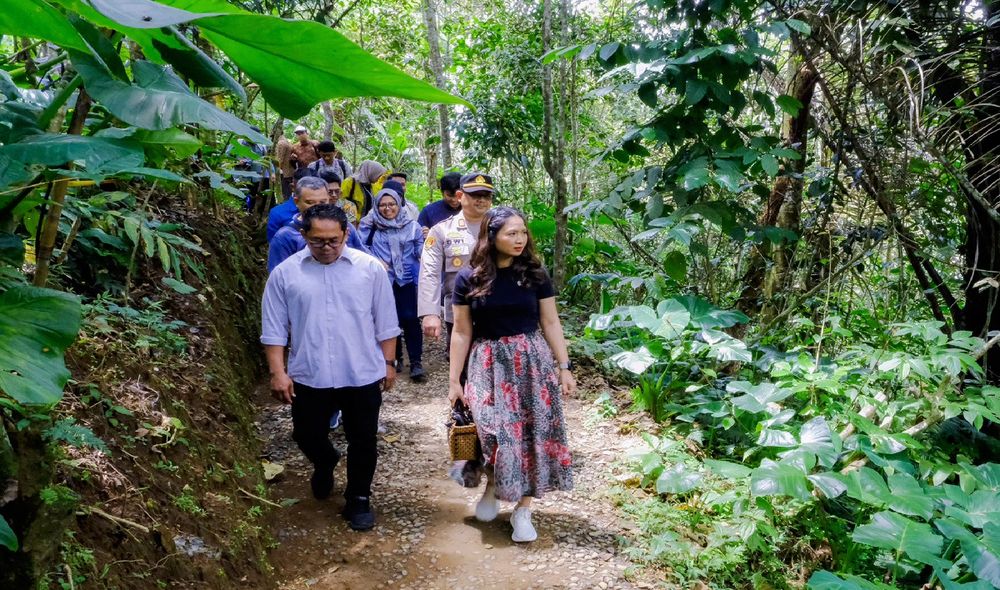 Pengembangan Wisata Berkelanjutan DeLoano Glamping Dan Desa Wisata