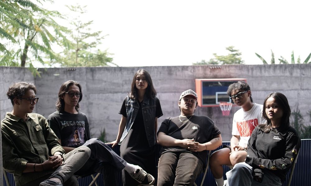 Anxieparty Rilis Album “Pencarian Peraduan” Penuh Emosi