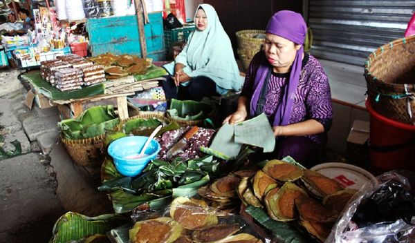 Apem Comal Jajan Pasar Khas Pemalang