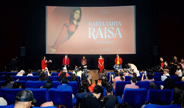 Raisa Digarap Soleh Solihun Rilis Official Poster & Trailer Harta Tahta Raisa